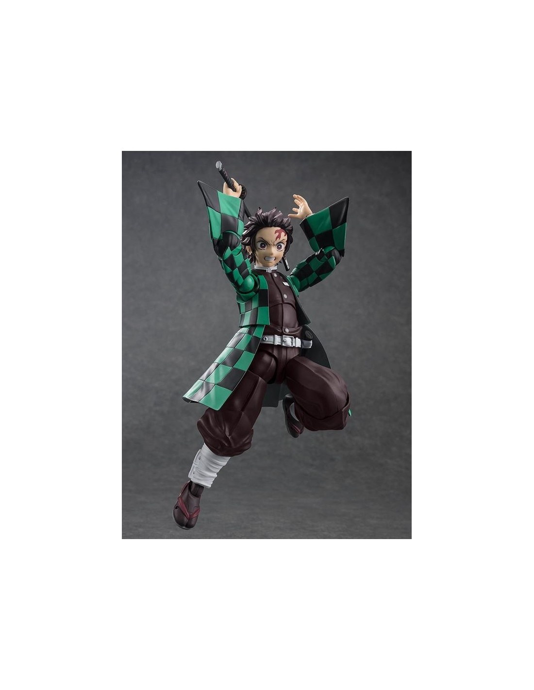 Figura Tanjiro Kamado Guardianes de la noche SH Figuarts 14 cm.